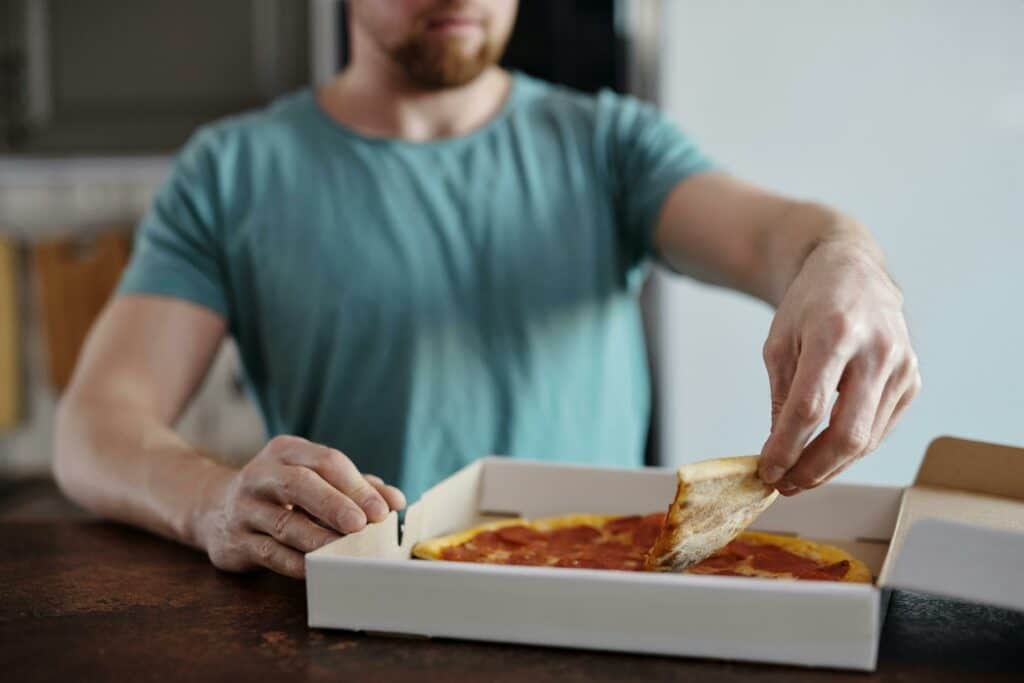 3 Mistakes With Stress Eating - Layman's Fitness